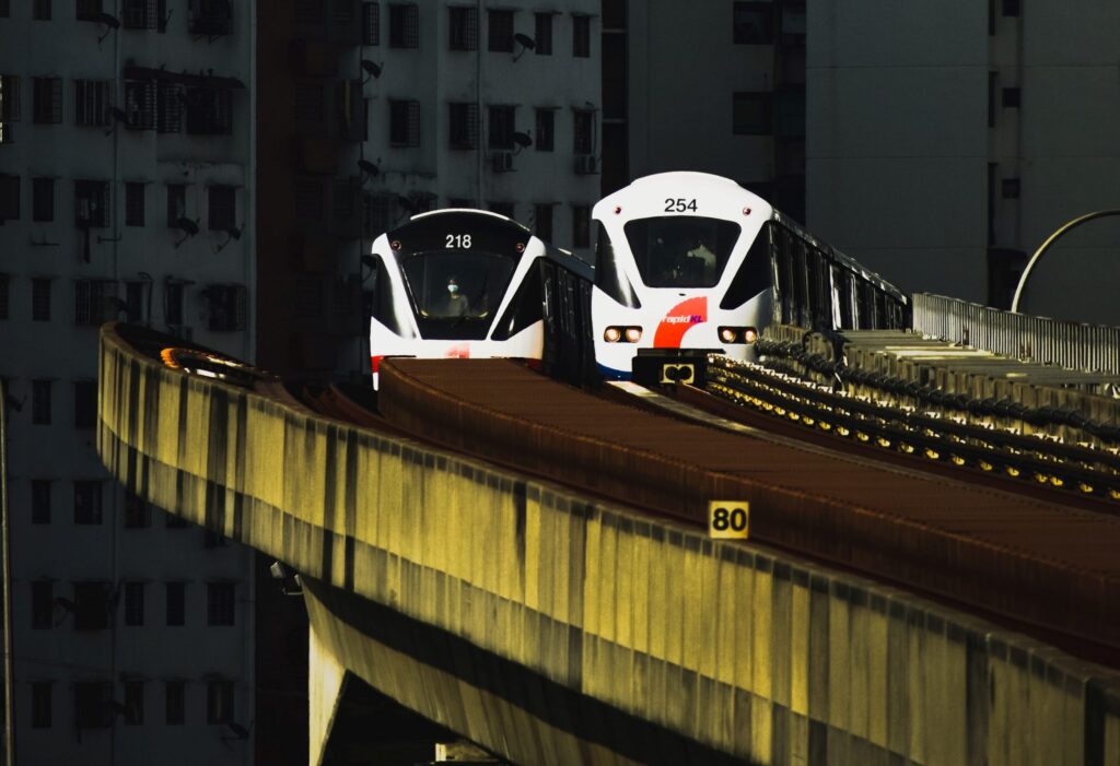 LRT 2 (Sri Petaling Line) : SAM Planners